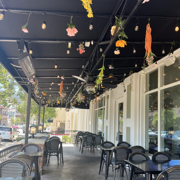 LANDEROS – Mexican Grill + Cantina